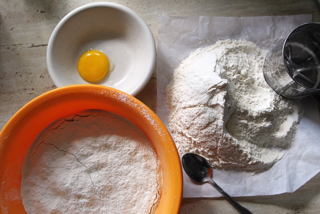A Comprehensive Guide to Mixing Baking Powder and Yeast in Baking ...