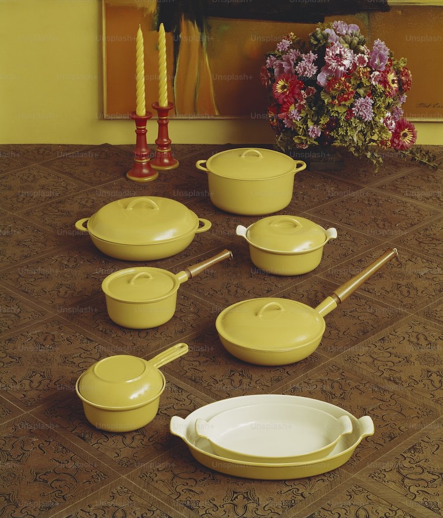 The Best Enameled Cast Iron Cookware Sets for Home Cooks - Maria's Condo